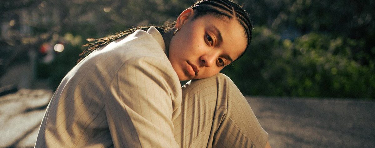 Grace Carter captivates with her stunning new release ‘Wicked Game ...